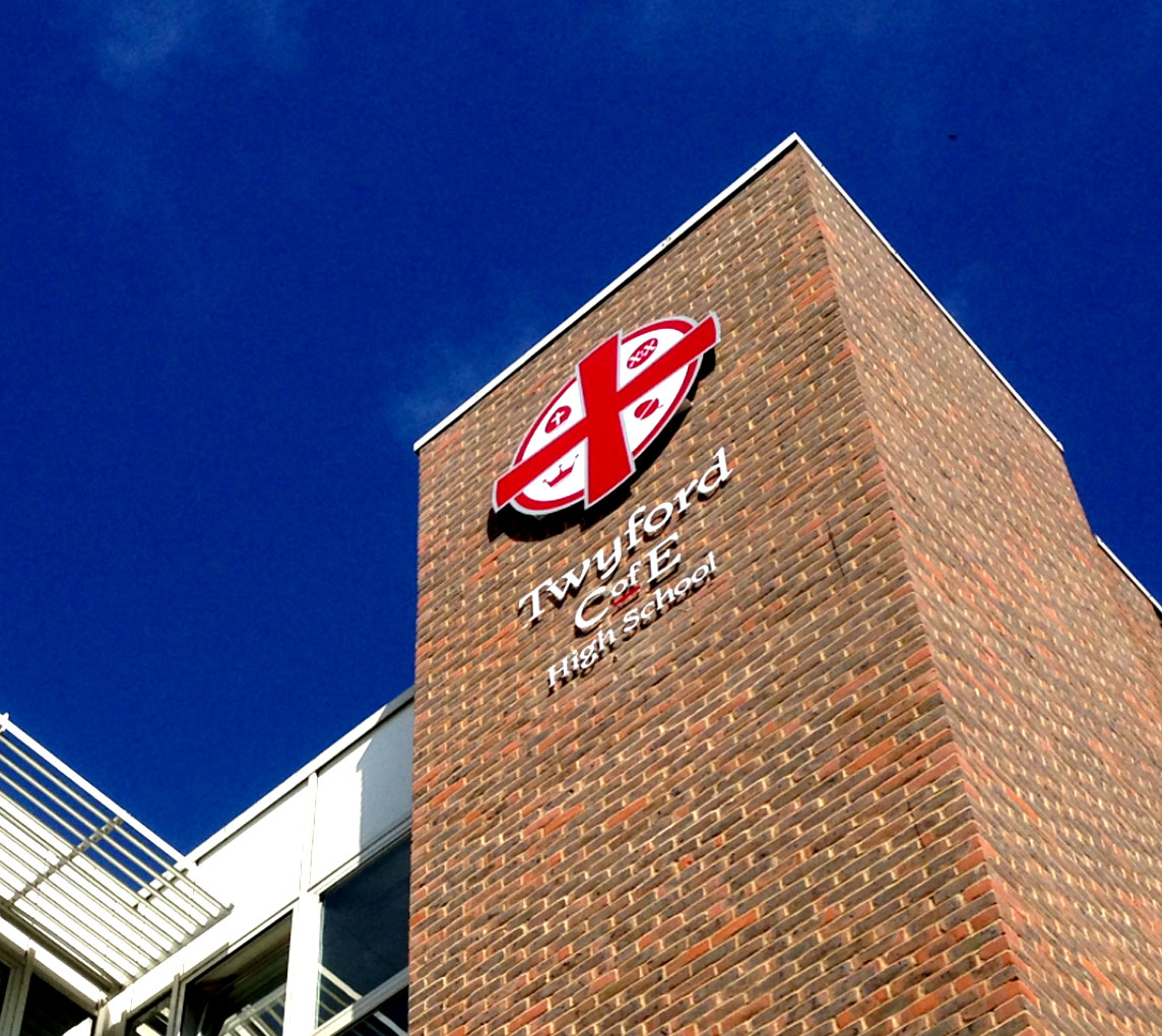 Building Signs - Exterior and Interior Signs For The Best First Impression